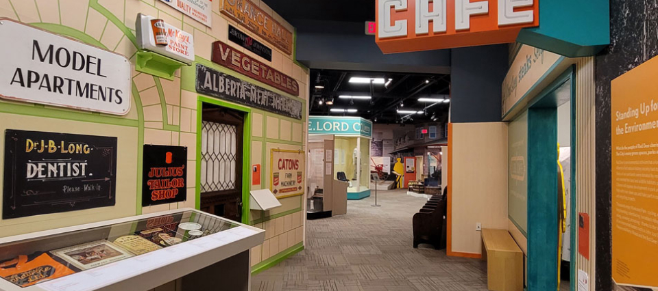 Lindsay Thurber | Red Deer Museum + Art Gallery